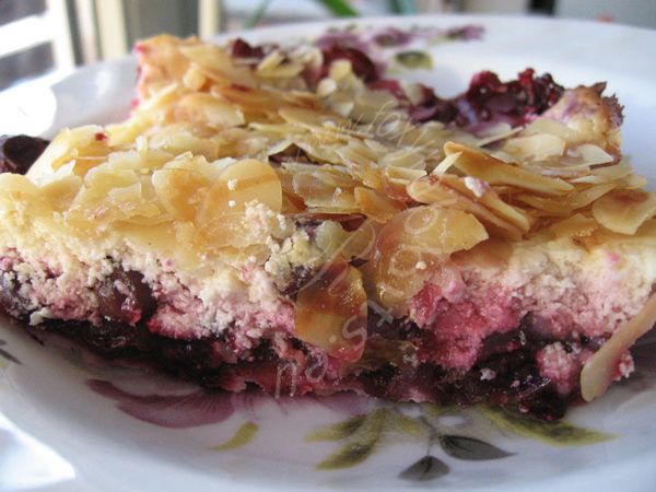 Marjakook mandlitega | Hingepeegel